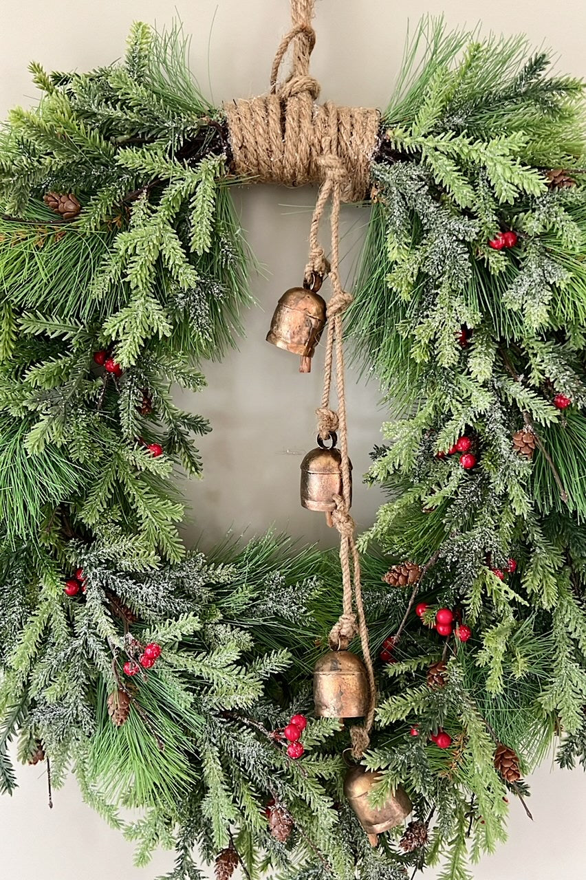 Christmas Wreaths & Garlands – The Irish Country Home